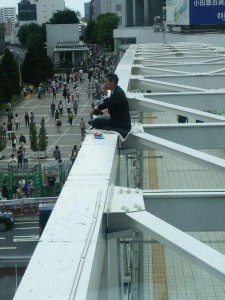 Man self-immolates in Shinjuku protesting collective self-defense law ...