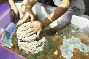 Sega’s Eederu Sunaba is interactive sandbox with realtime projectors ...